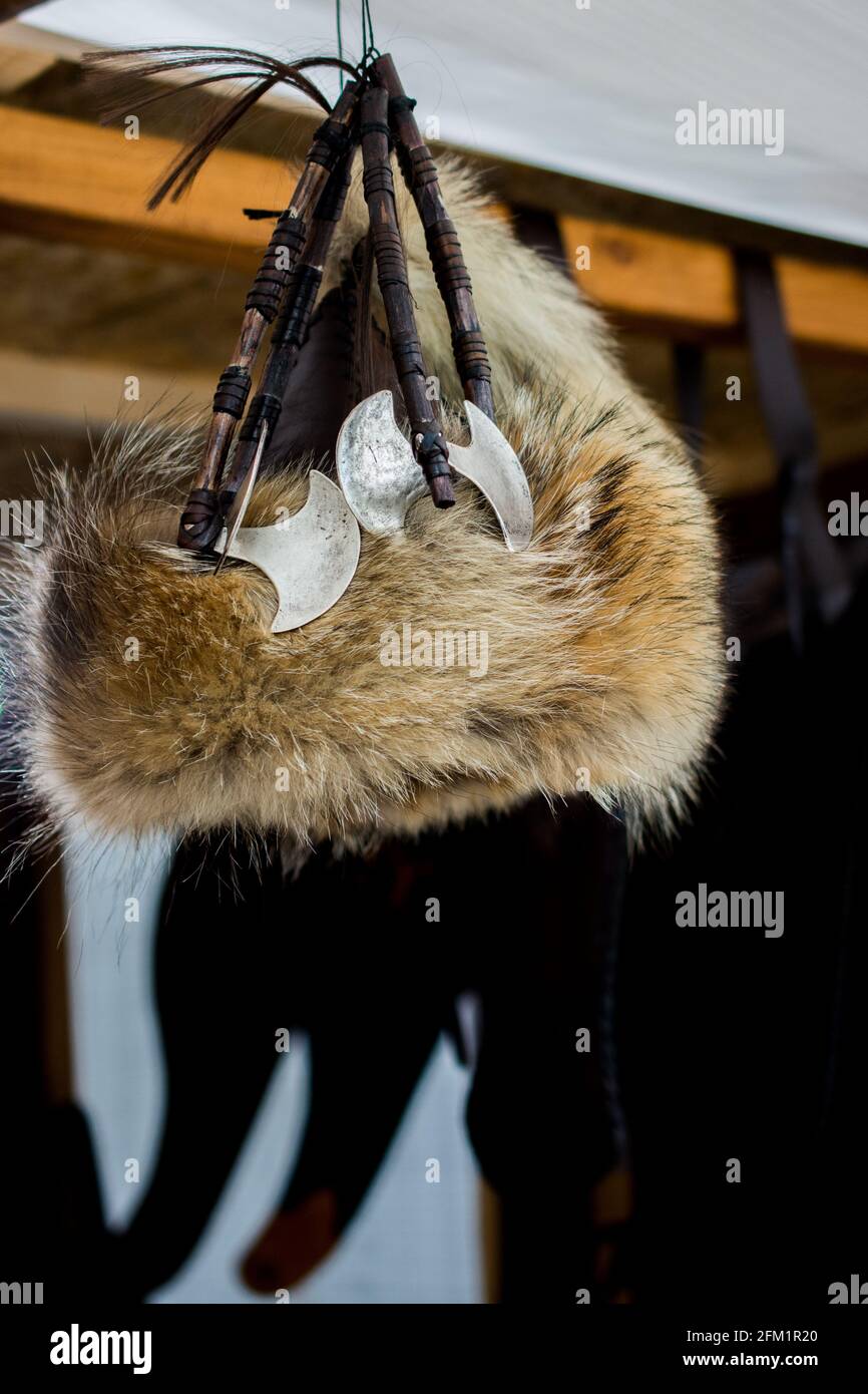 Cutting weapons hi-res stock photography and images - Alamy