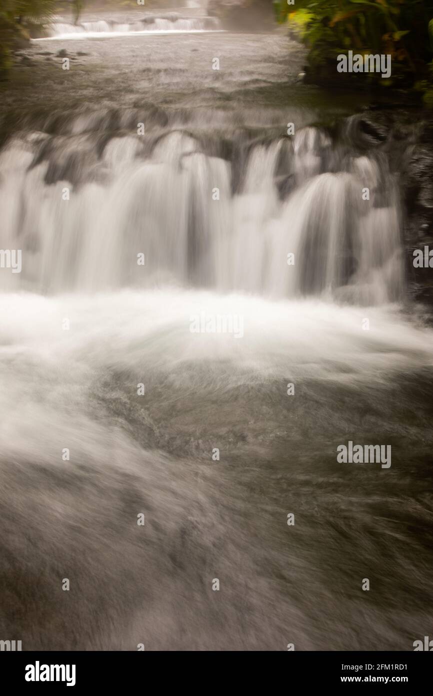 Thermal-water pools and non-pumped (free-flowing) hot spring rivers at ...