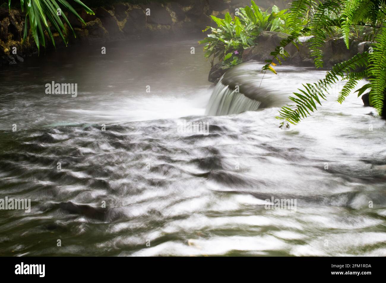 Thermal-water pools and non-pumped (free-flowing) hot spring rivers at ...