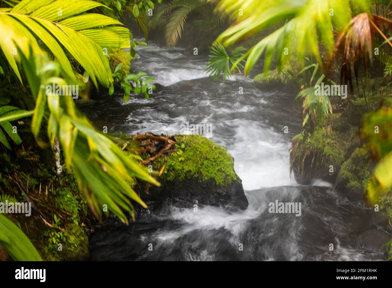 Thermal-water pools and non-pumped (free-flowing) hot spring rivers at ...