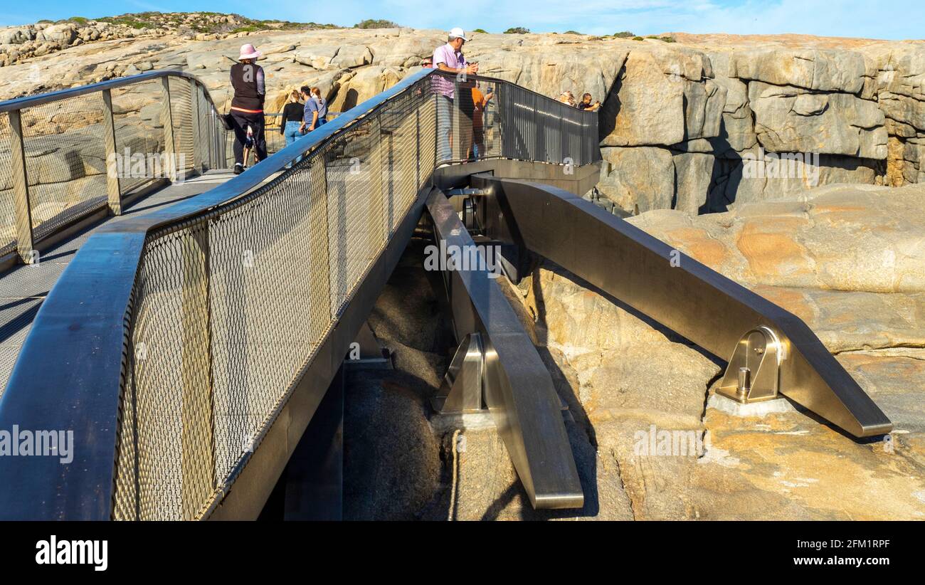 Cantilevered platform hi-res stock photography and images - Alamy