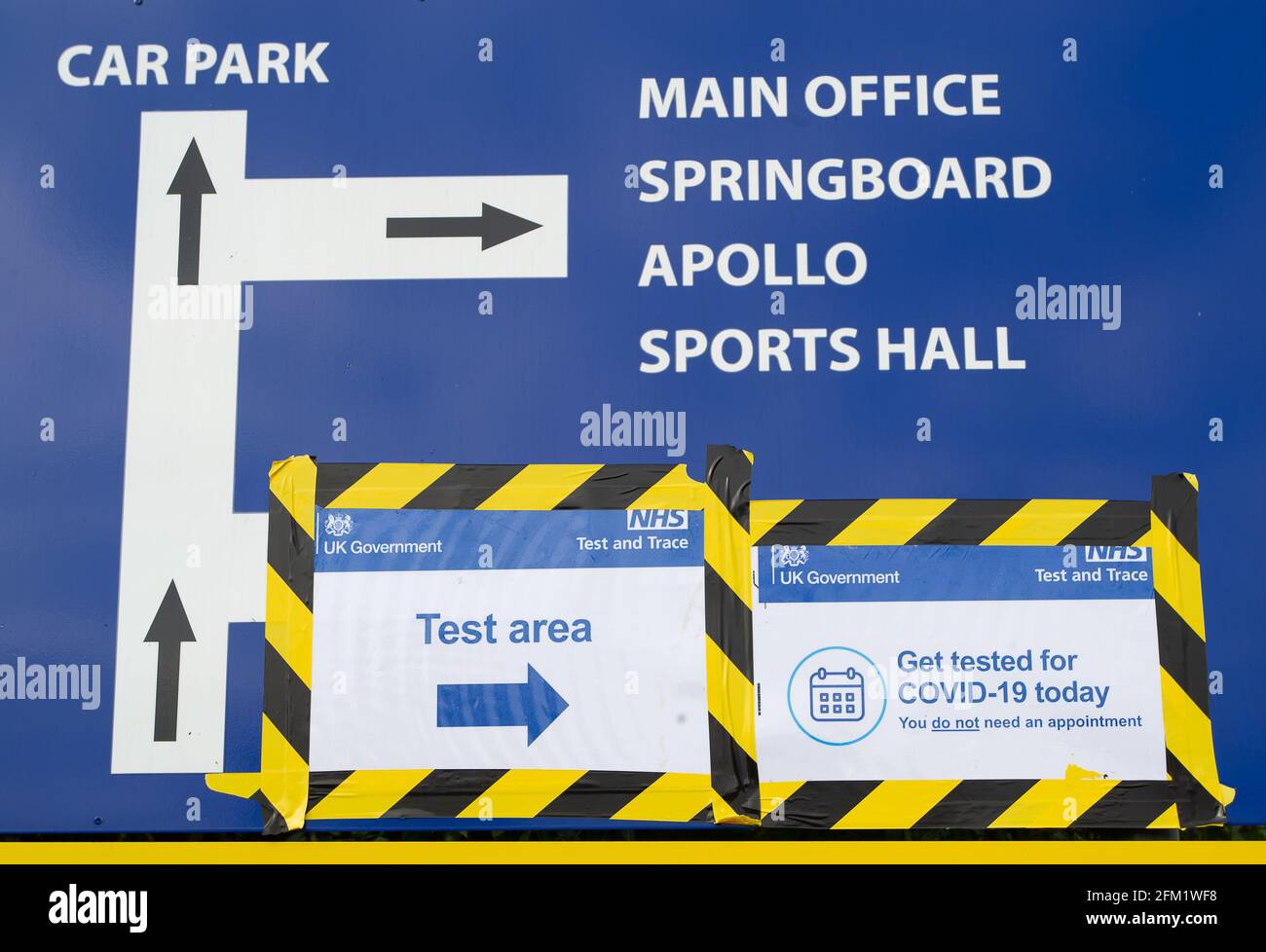 Non emergency nhs hi-res stock photography and images - Alamy