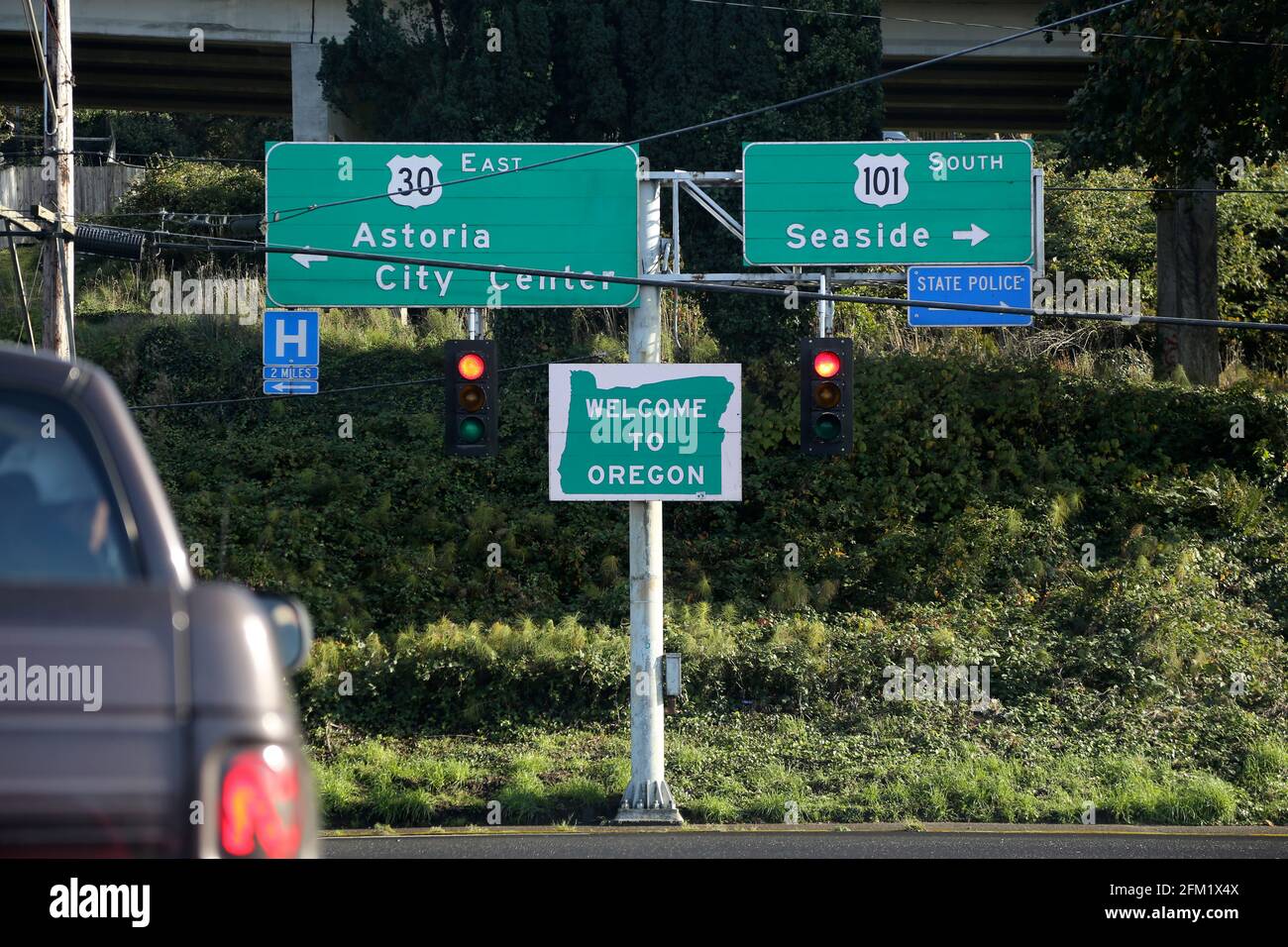 Us route 101 washington oregon hi-res stock photography and images - Alamy