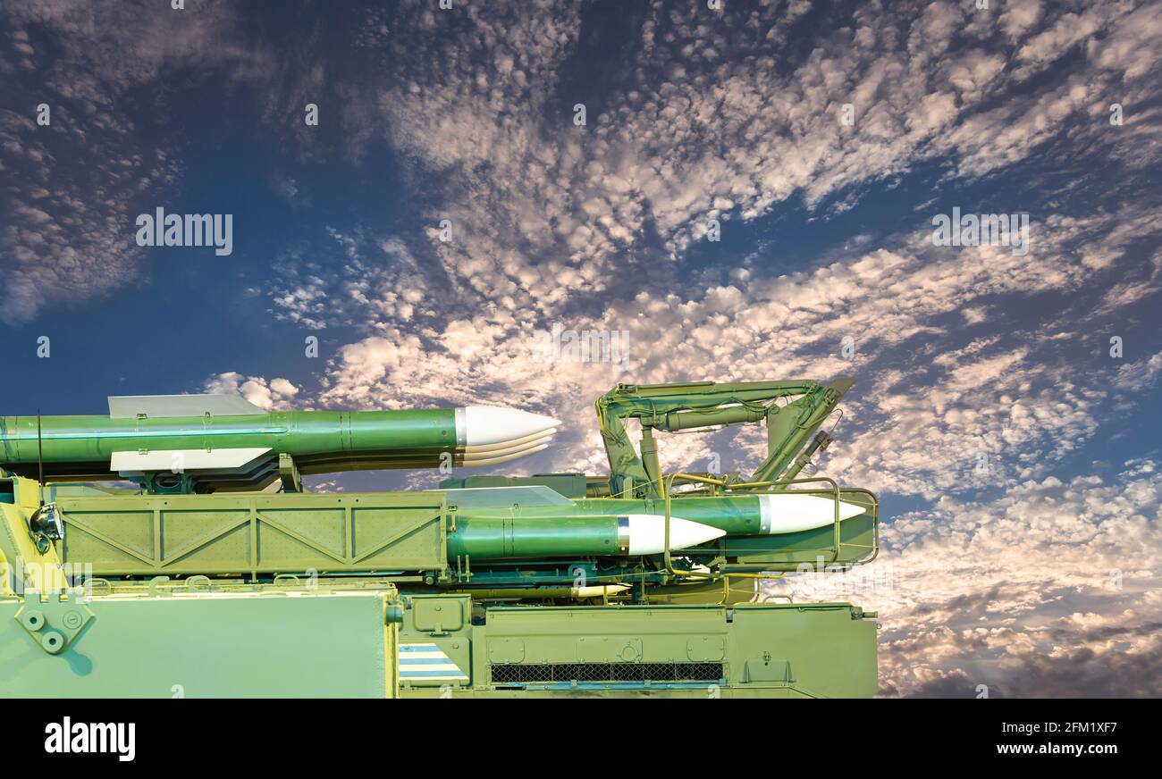 Russian t90 tank hi-res stock photography and images - Alamy