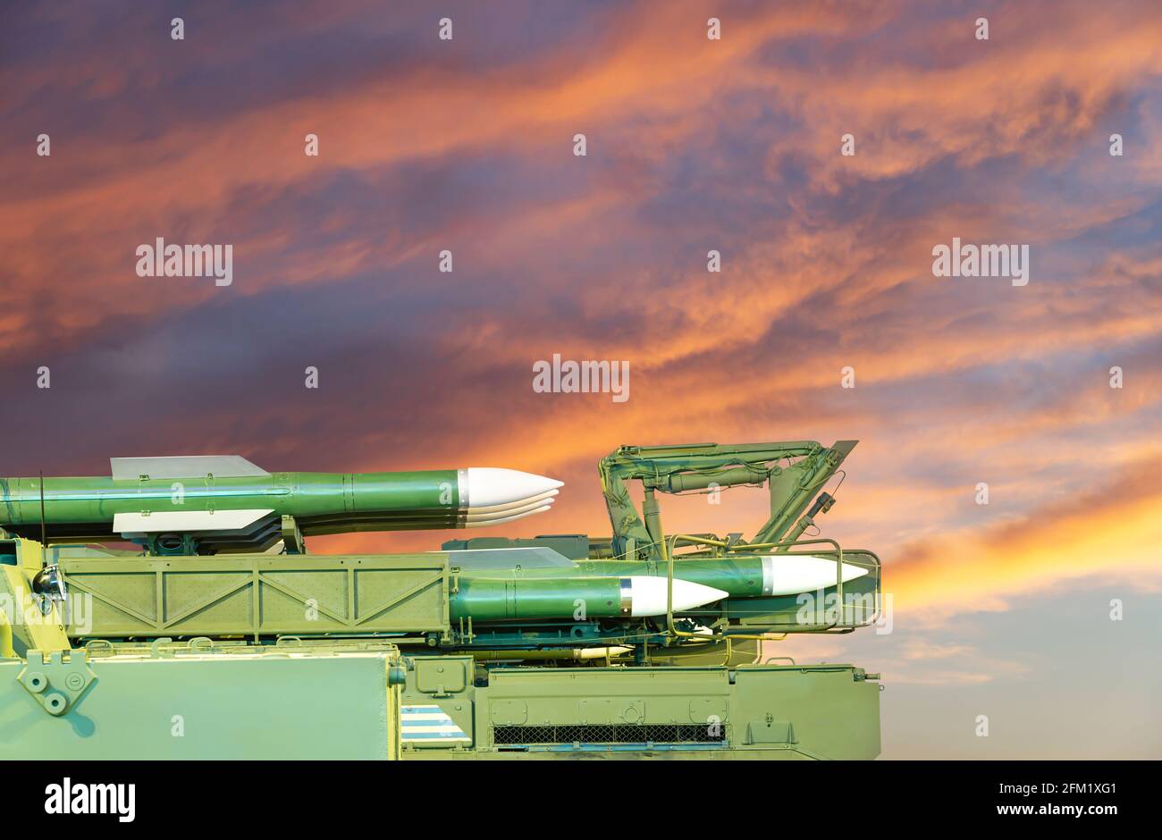 Russian t90 tank hi-res stock photography and images - Alamy