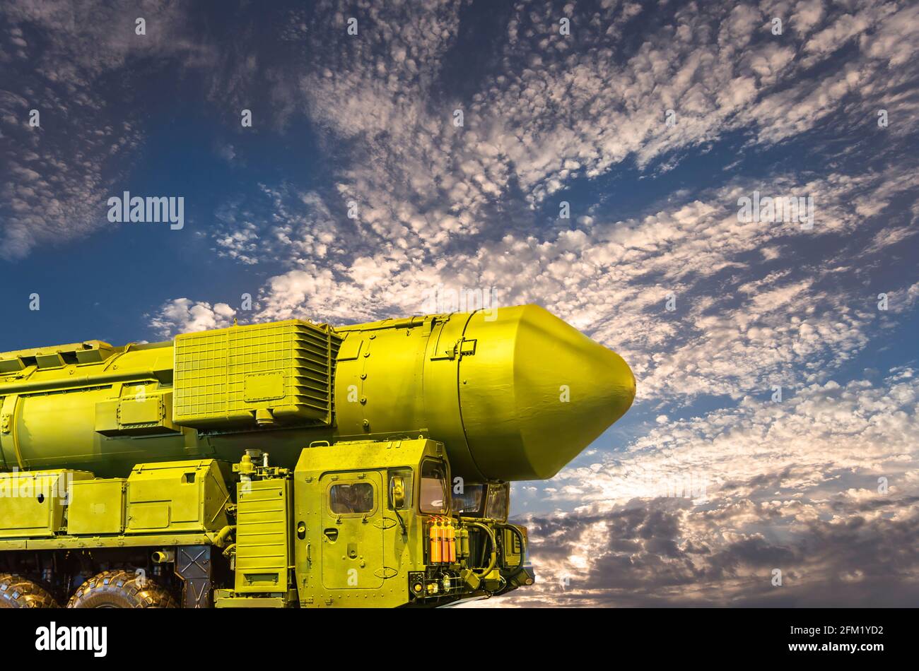 Russian t90 tank hi-res stock photography and images - Alamy