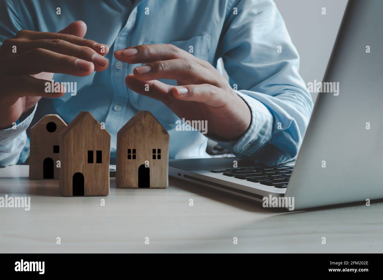 Computer house property hi-res stock photography and images - Alamy