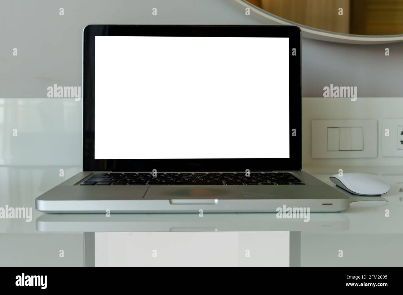 Mock up screen desktop computer hi-res stock photography and images - Alamy