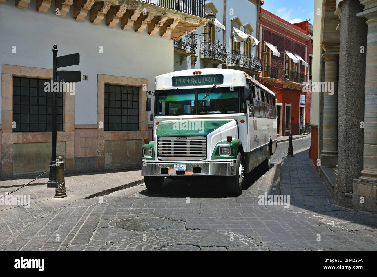 Vintage local bus in the historic center of Guanajuato in Mexico Stock ...