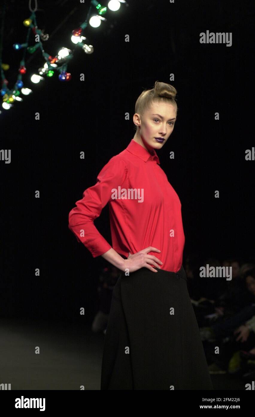 CLOTHES DESIGNER SHELLEY FOX COLLECTION FEBRUARY 2001 Stock Photo - Alamy