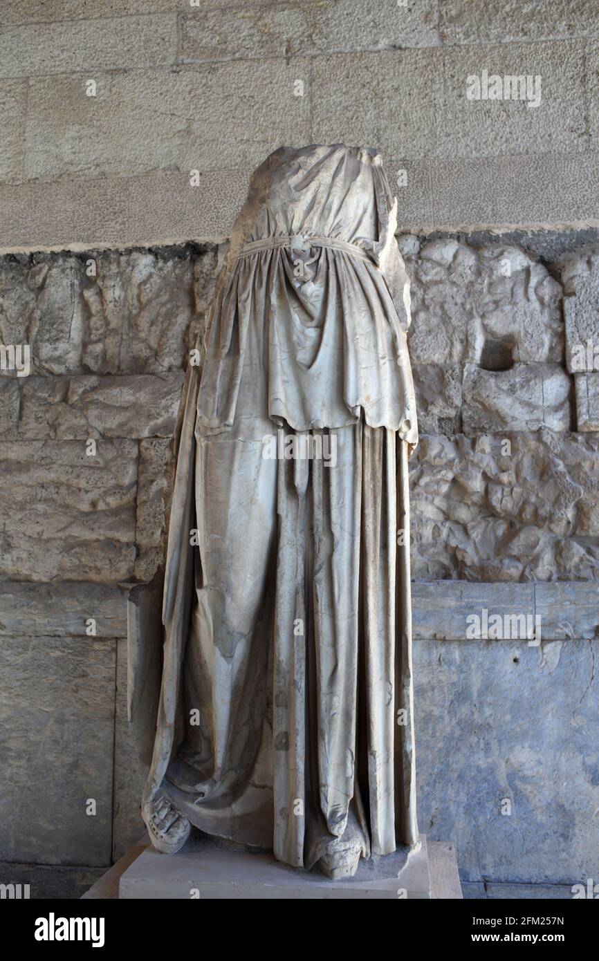 Cult statue of Apollo Patroos by Euphranor, 4 century B.C., Athens ...