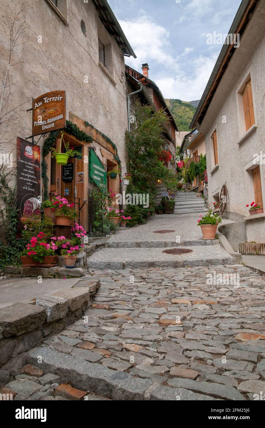 The alpine village of Venosc, Veneon valley, Isere (38), Auvergne-Rhone ...