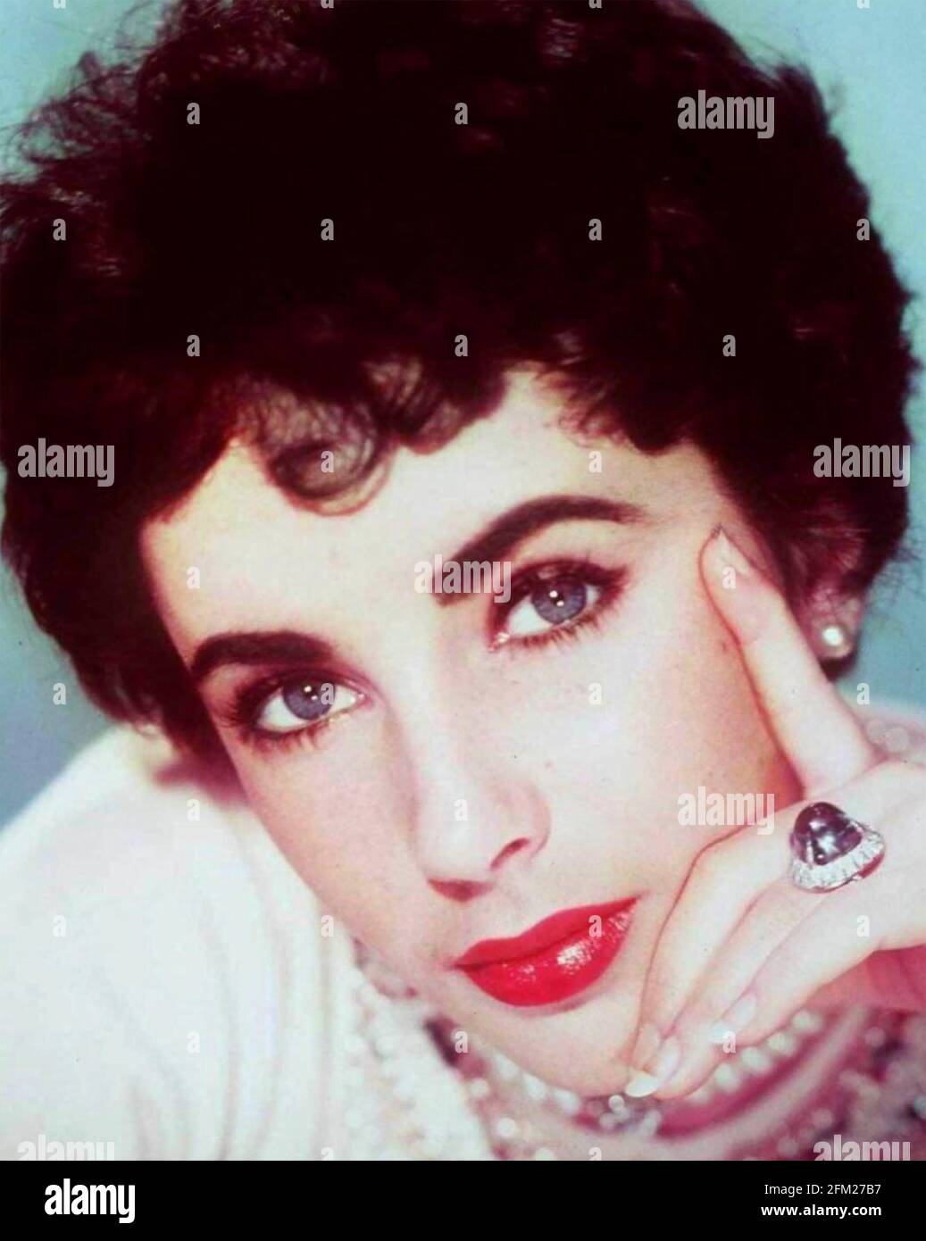 ELIZABETH TAYLOR (1932-2011) Anglo-American film actress about 1958 ...