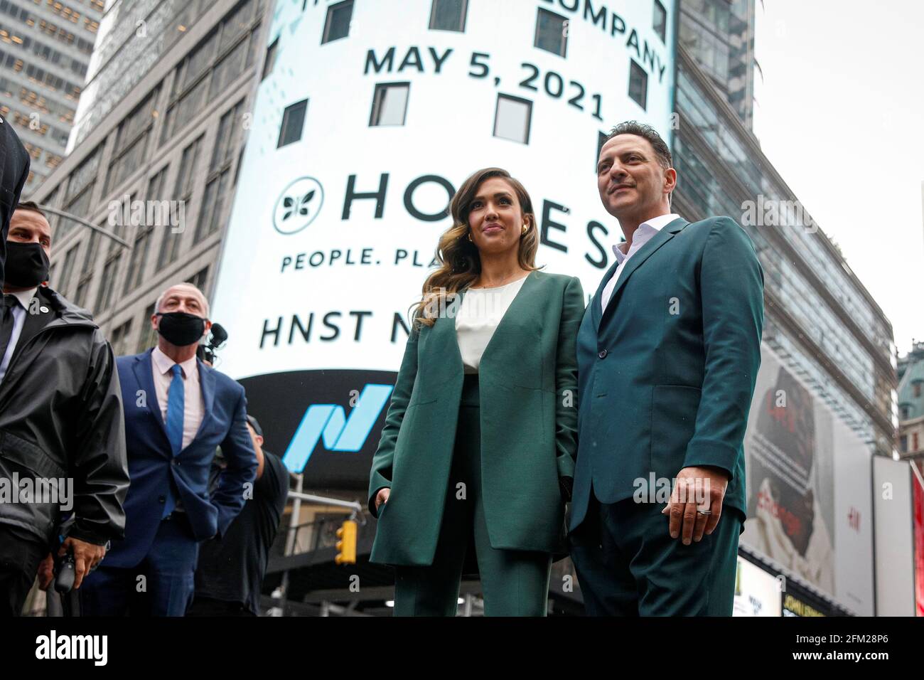 Jessica alba poses in hi-res stock photography and images - Alamy