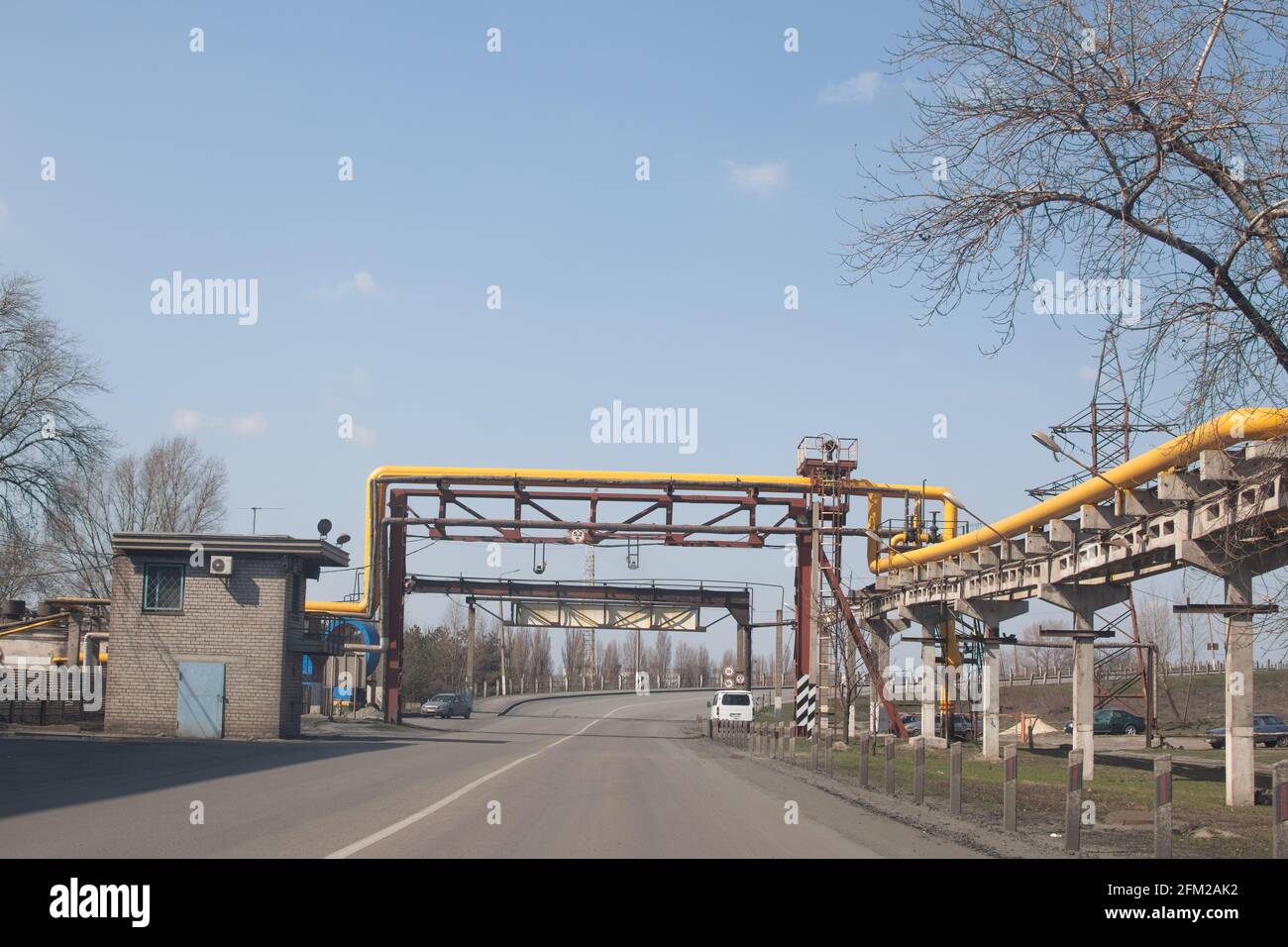 Pipeline valve site hi-res stock photography and images - Alamy