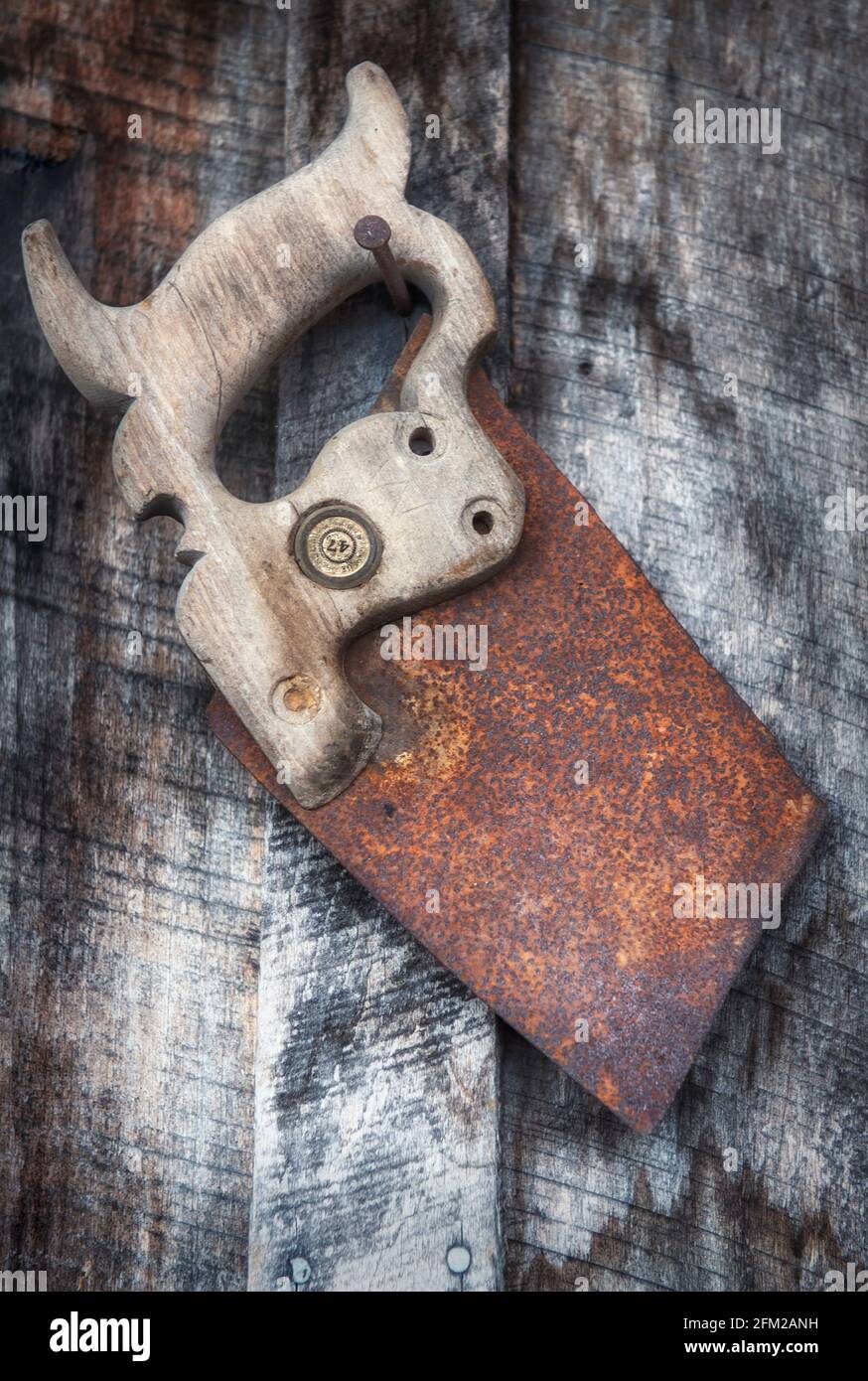 Handsaw art hi-res stock photography and images - Alamy