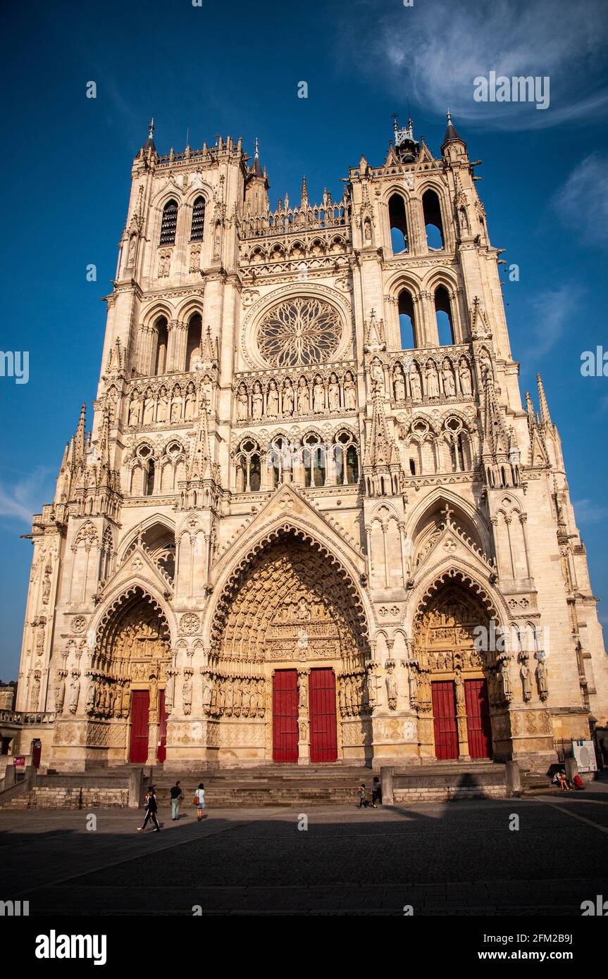 the Gothic facade of Amiens cathedral Stock Photo - Alamy