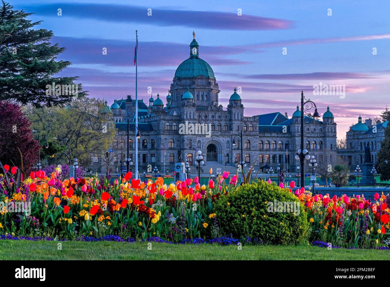 Victoria legislature building hi-res stock photography and images - Alamy