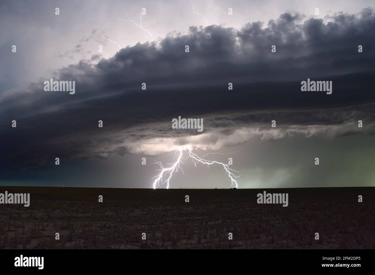 Lightning in Oklahoma - Supercell Stock Photo - Alamy