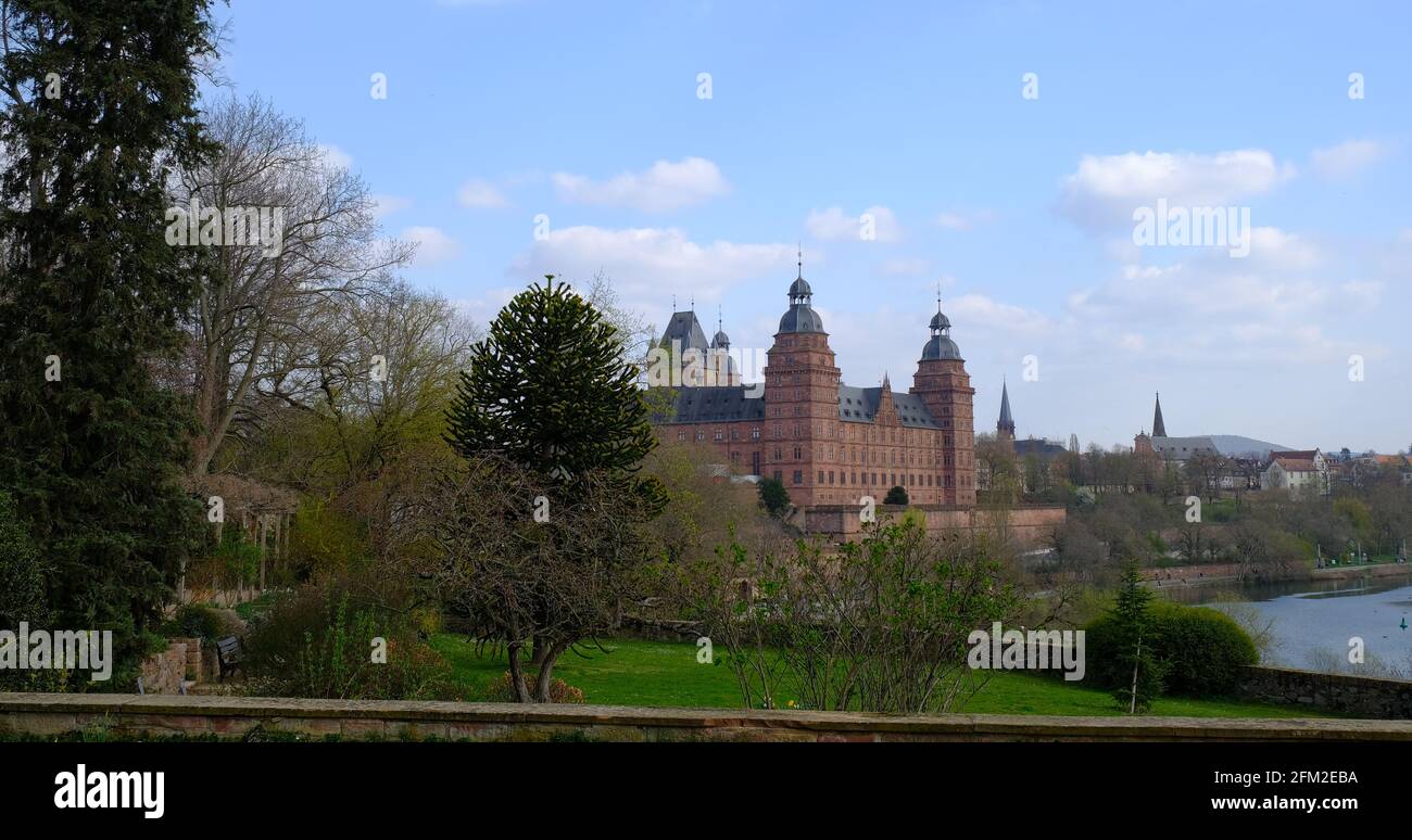 Schloss johannisburg main river hi-res stock photography and images - Alamy