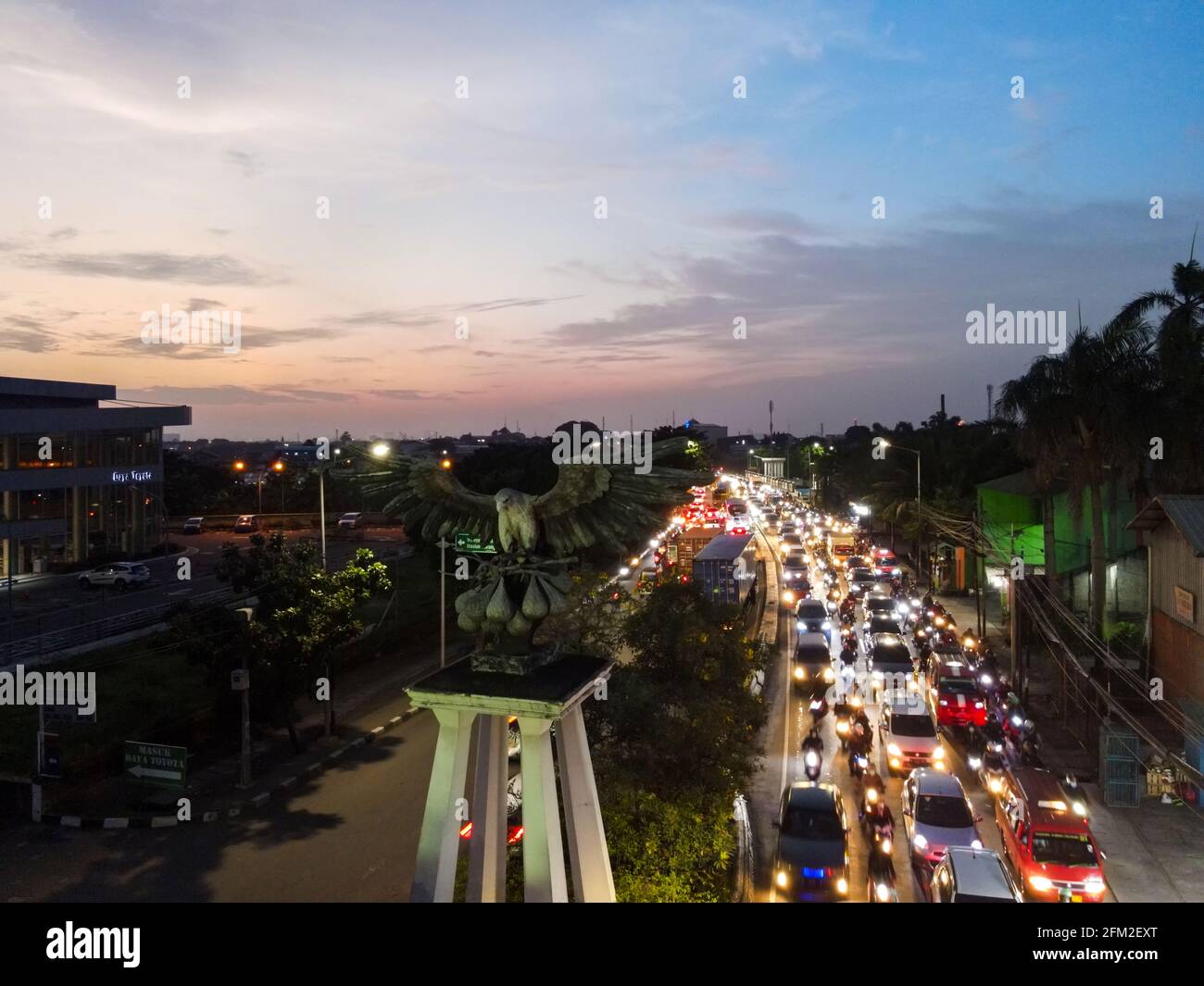 Jakarta night traffics hi-res stock photography and images - Alamy