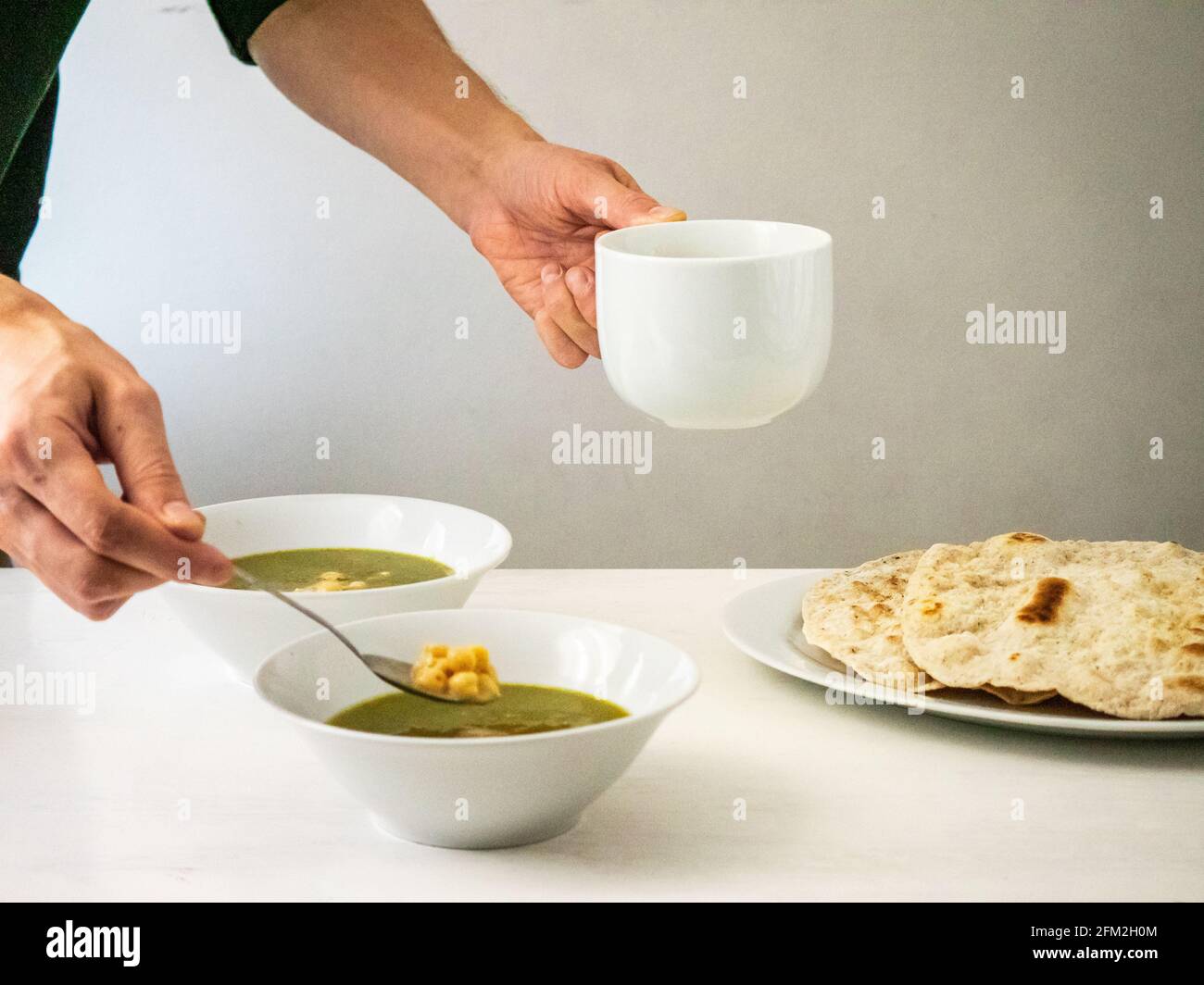 Egyptian bread hi-res stock photography and images - Alamy