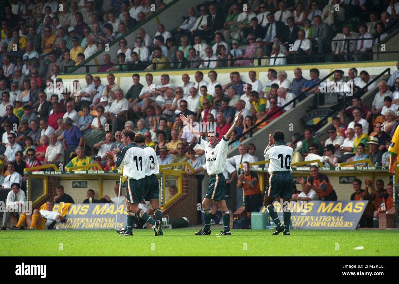 Robbie keane wolves norwich hi-res stock photography and images - Alamy