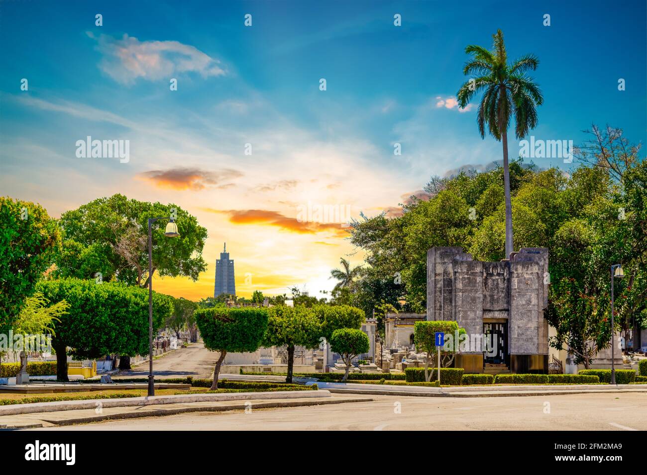 Colon Cemetery in Havana city, Cuba Stock Photo - Alamy