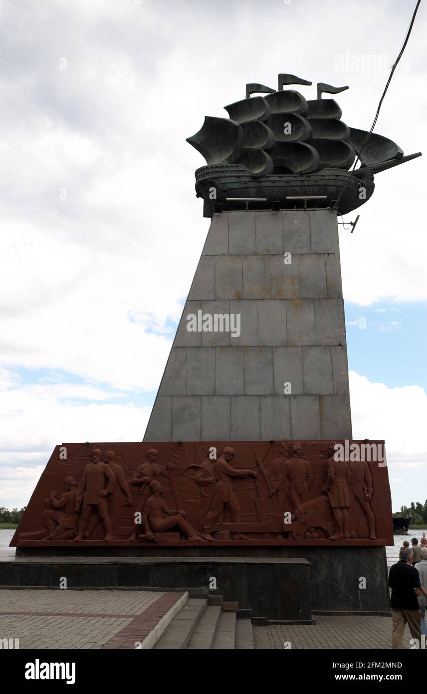 Monument to the Shipbuilders, Kherson (“The Cradle of the Black Sea ...
