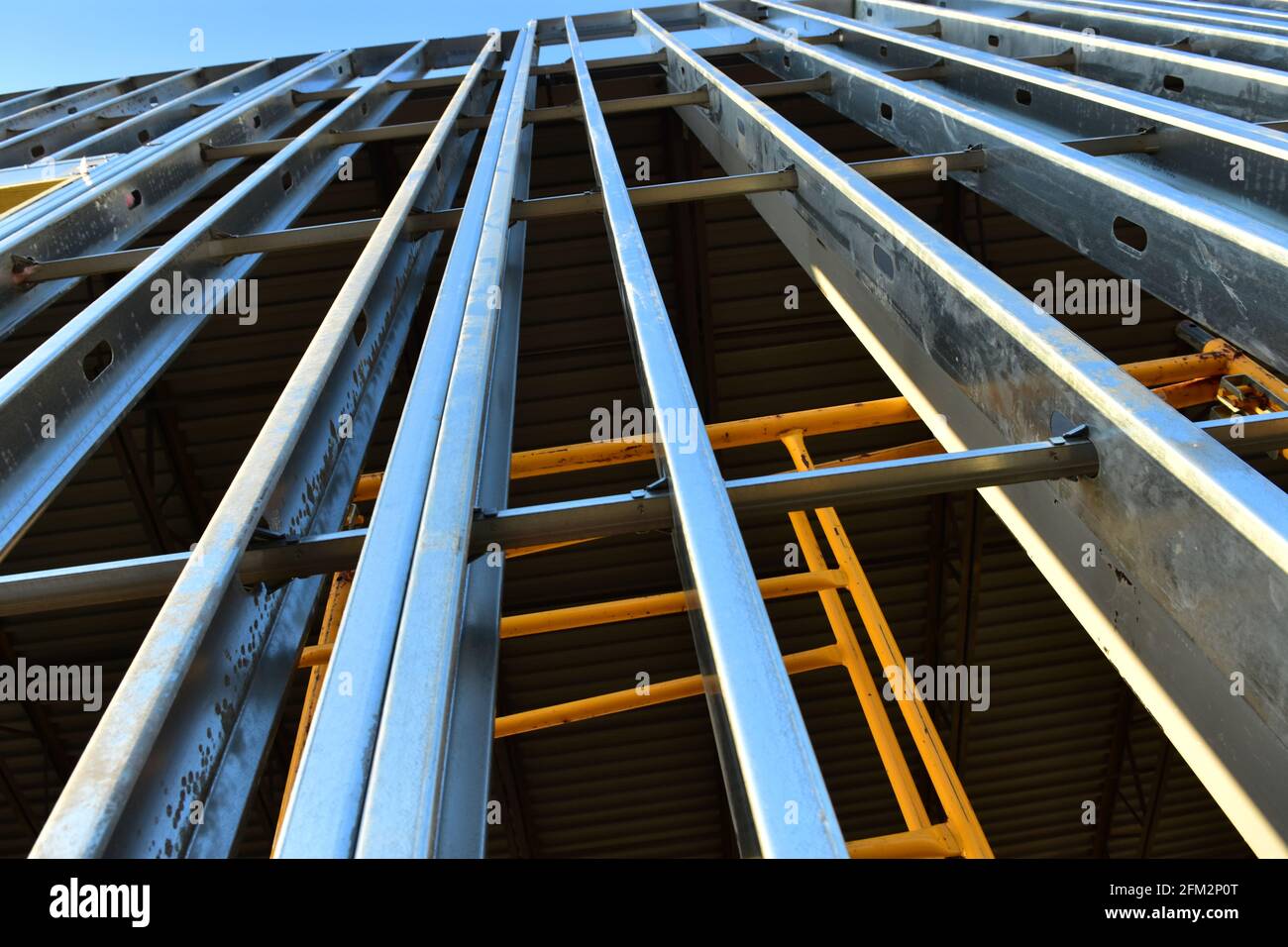 Steel framework of new commercial building under construction Stock ...