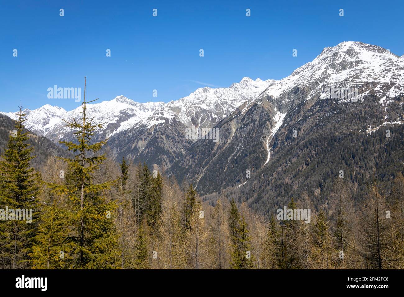 winter wonderland in Hochsoelden in Oetztal, Austria Stock Photo - Alamy
