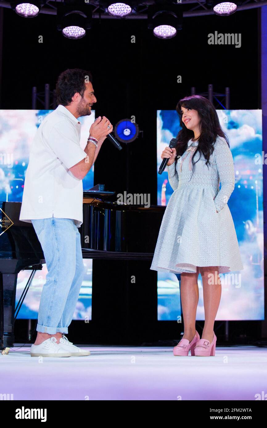 Semi-Exclusive - Singer Amir Haddad and Adila Sedraia aka Indila during ...