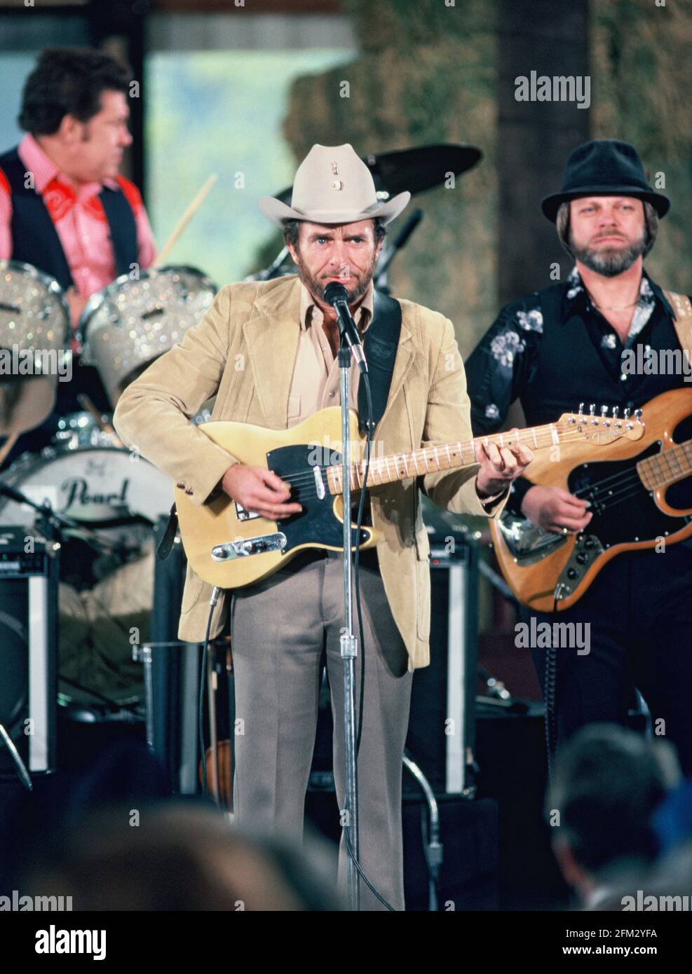 Merle haggard hi-res stock photography and images - Alamy