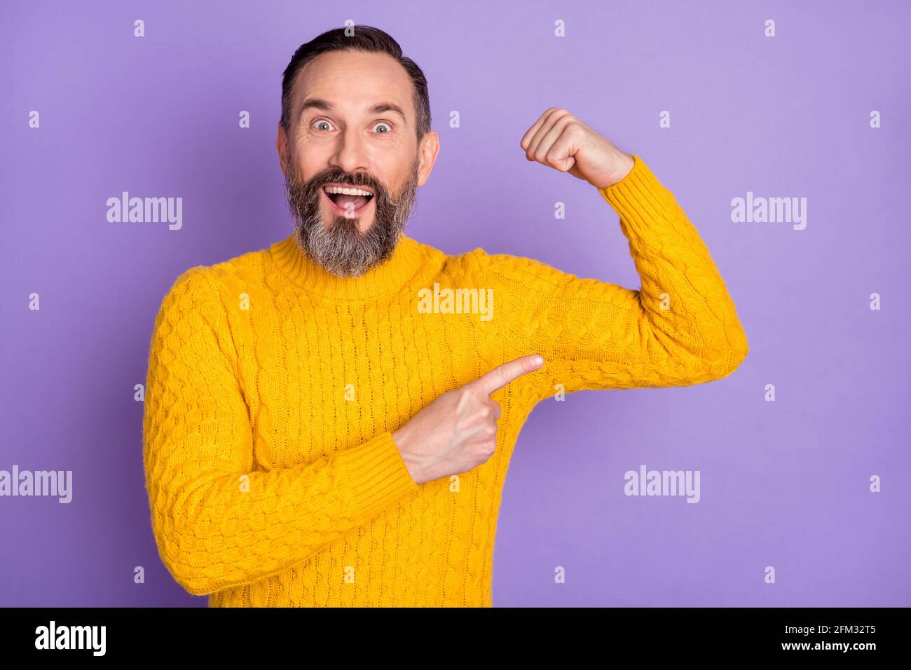 Muscle man advert hi-res stock photography and images - Alamy