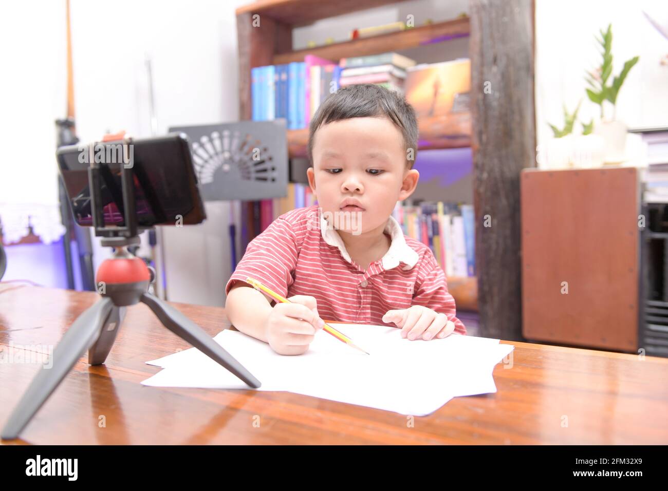 Smart class hi-res stock photography and images - Alamy