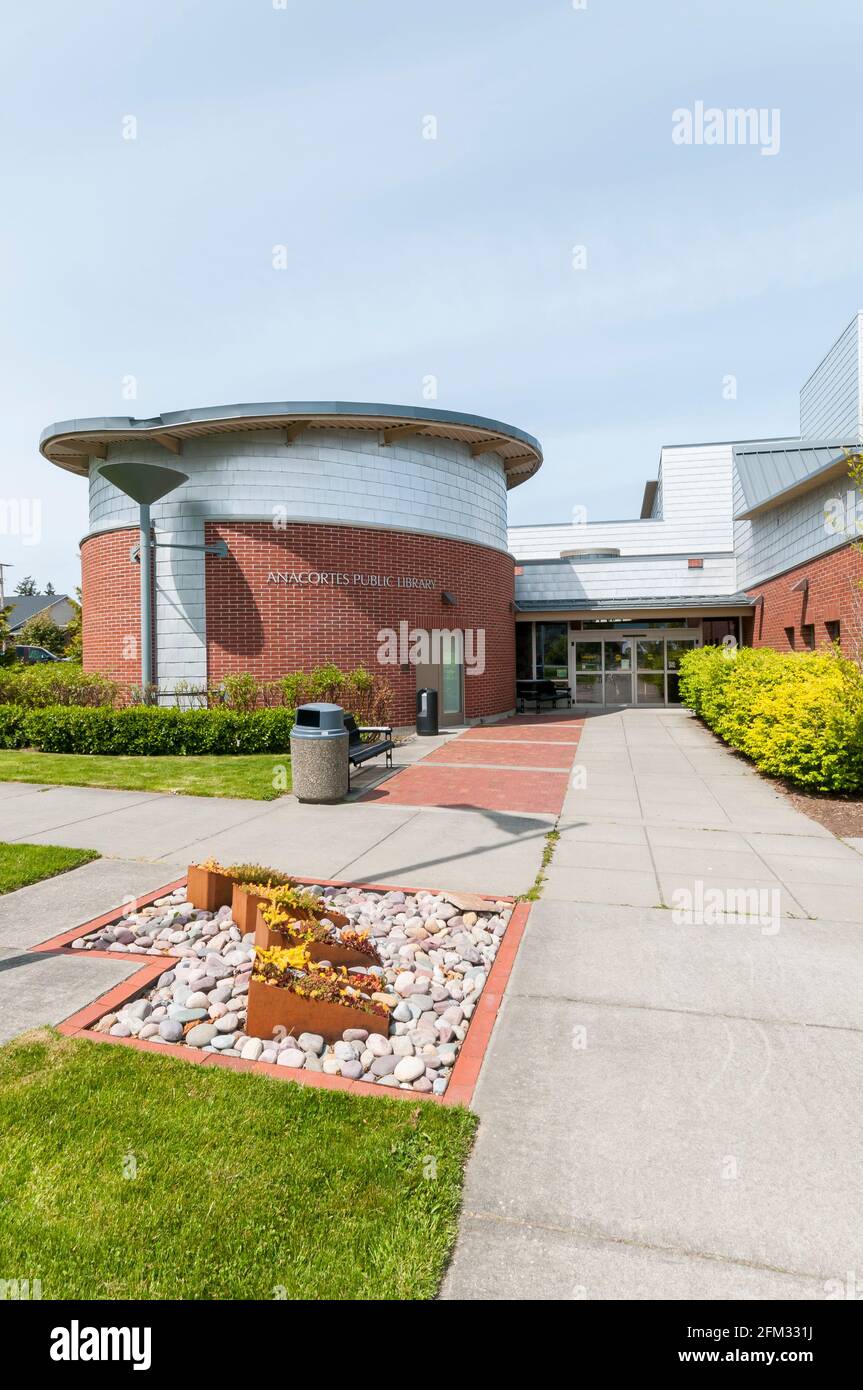 The Anacortes Public Library exterior showing the rotunda in Anacortes ...