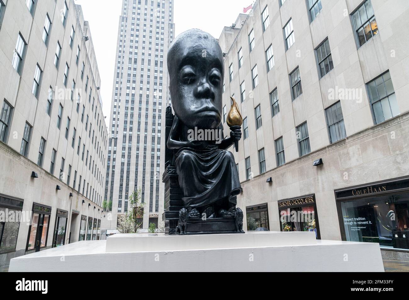 25-foot bronze sculpture Oracle by Sanford Biggers unveiled at ...