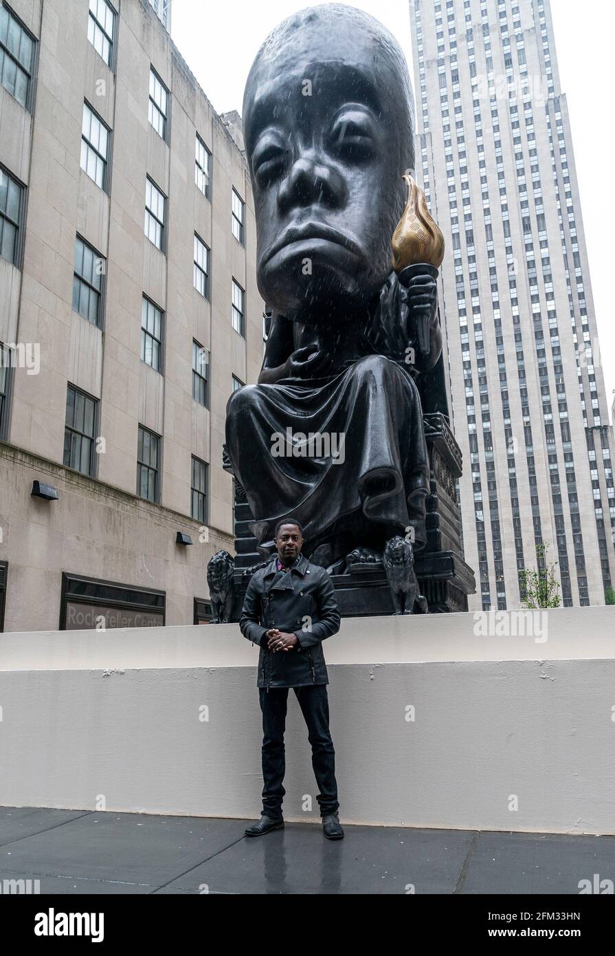 25-foot bronze sculpture Oracle by Sanford Biggers unveiled at ...