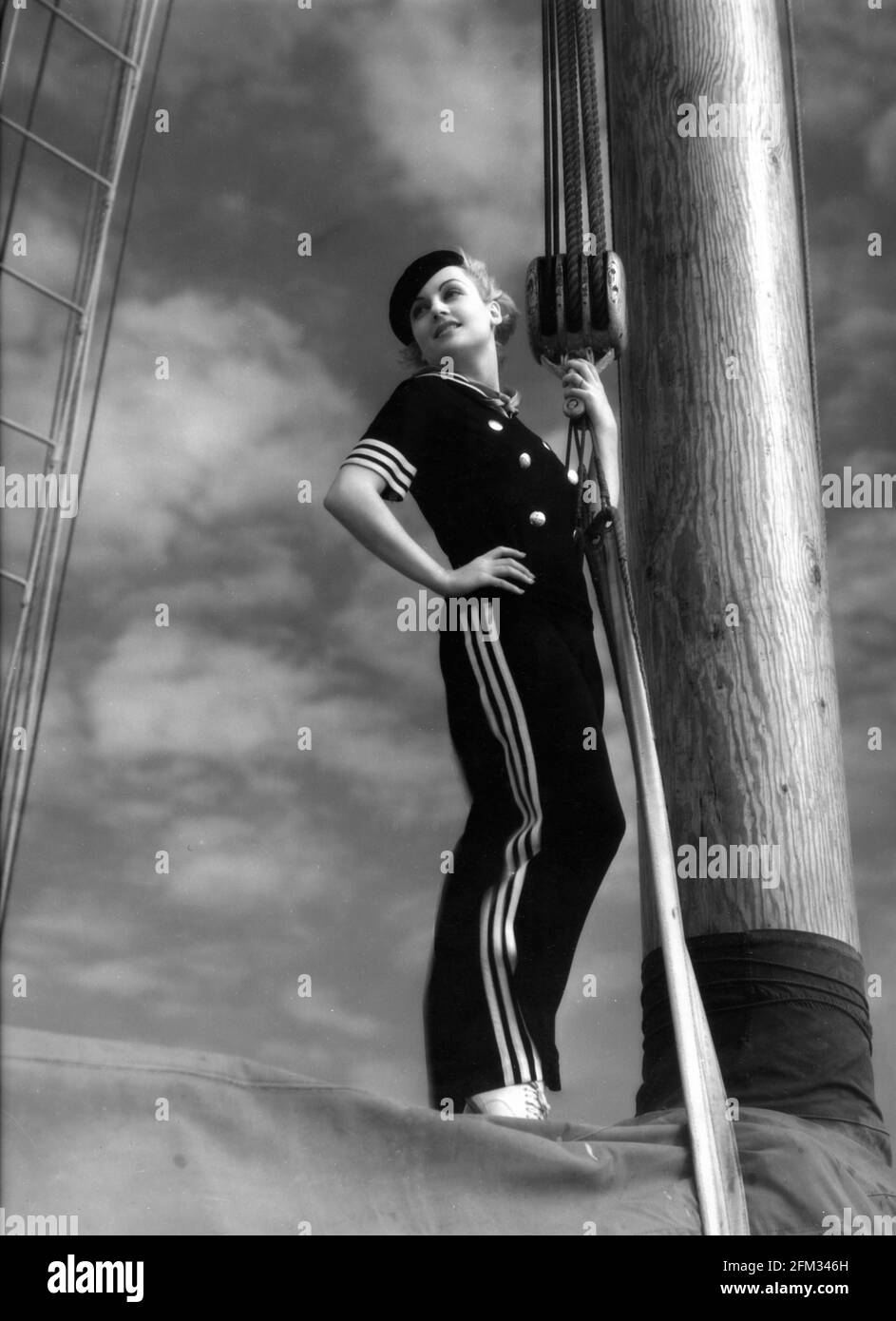 CAROLE LOMBARD 1933 outdoor portrait in sailing outfit by IRVING ...