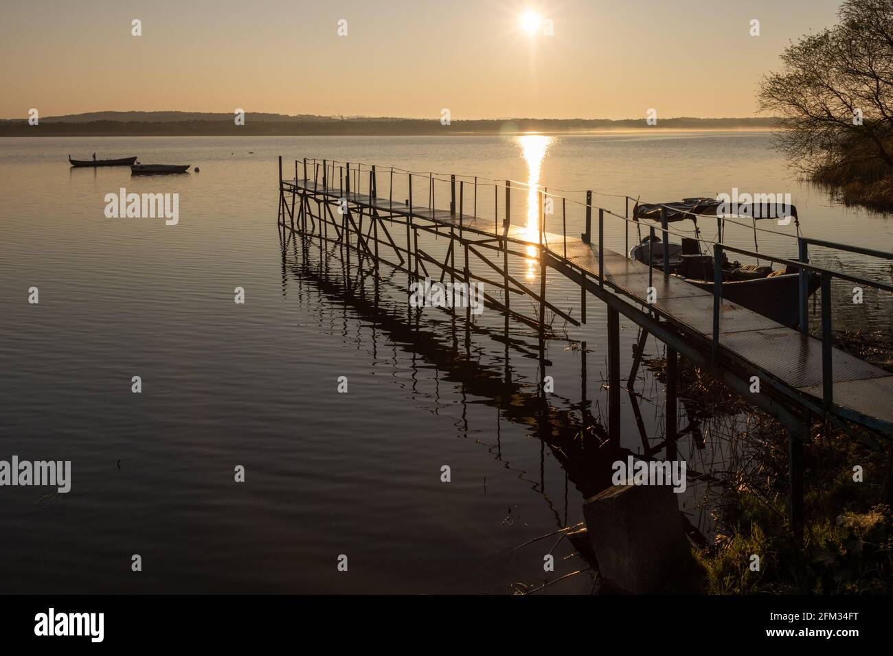 Iron pier hi-res stock photography and images - Alamy