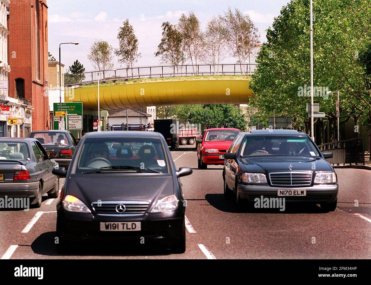 THE 'GREEN BRIDGE' AT MILE END JUNE 2000 Stock Photo - Alamy