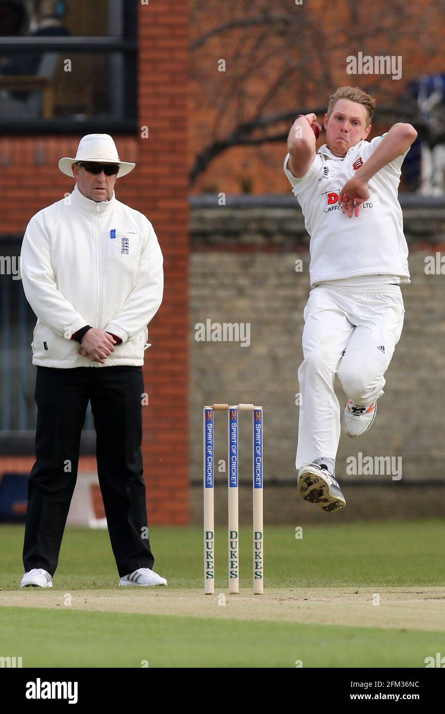 Jamie Porter in bowling action for Essex during Cambridge MCCU vs Essex ...