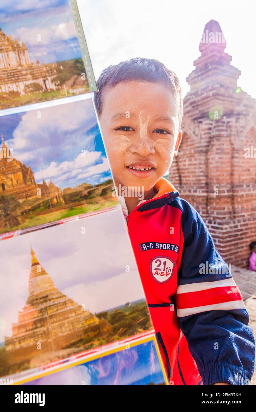 Happy postcards hi-res stock photography and images - Alamy