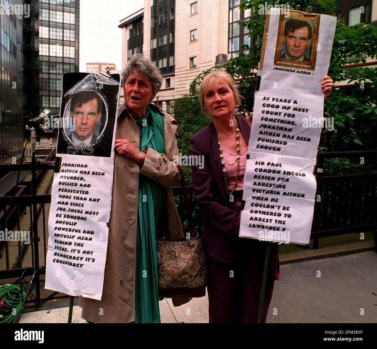 Justice two hi-res stock photography and images - Alamy