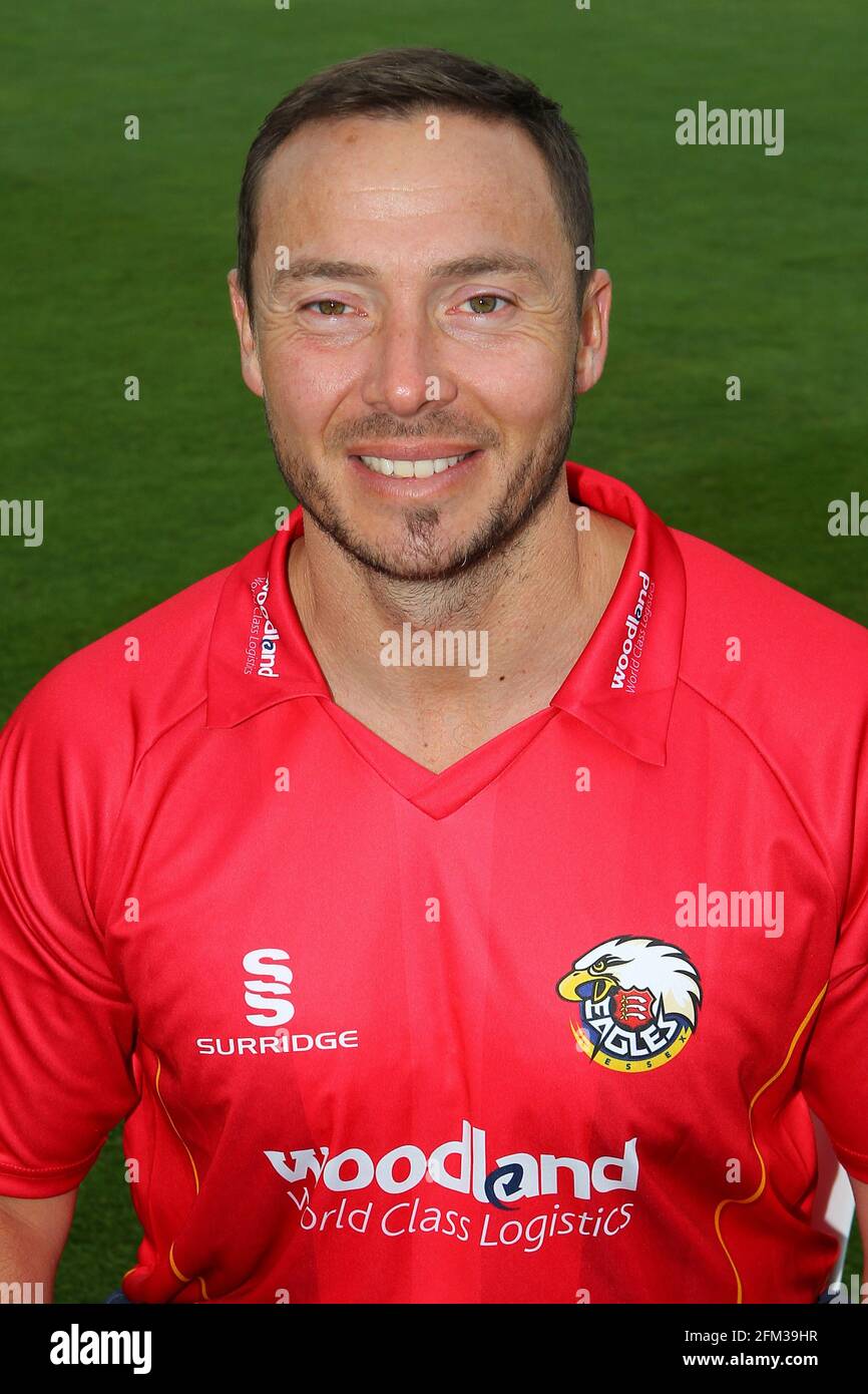 Graham Napier in Royal London One-Day Cup kit during the Essex CCC ...