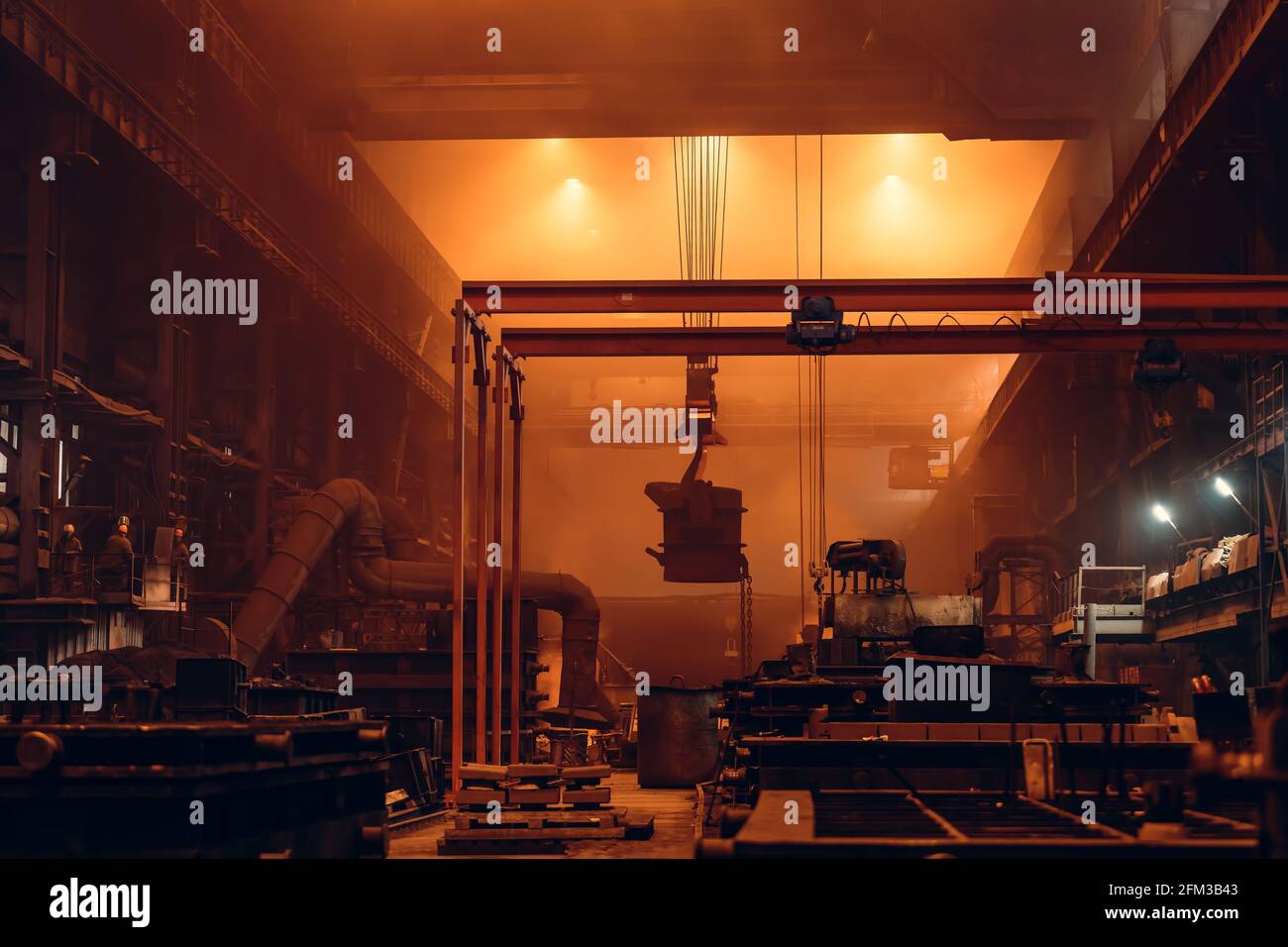 Molten steel ladle hi-res stock photography and images - Alamy