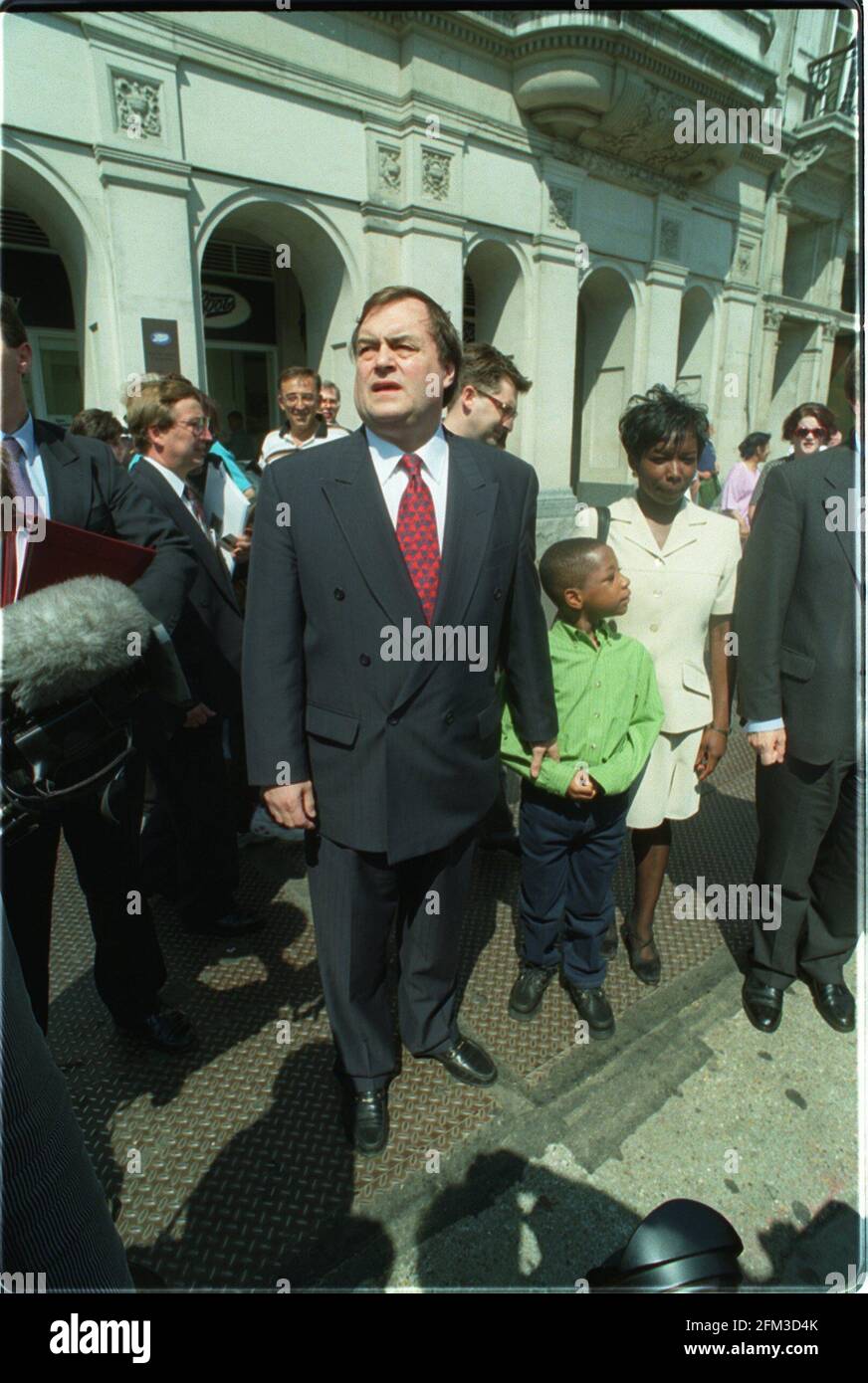 John Prescott Deputy Prime Minister with Leon Valero, an asthma ...