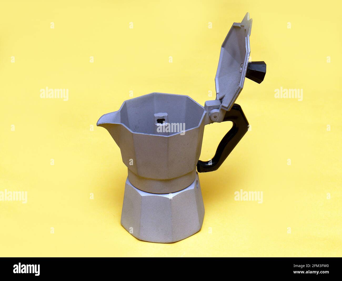 Open coffee pot hi-res stock photography and images - Alamy
