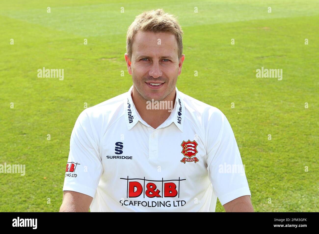 Neil Wagner of Essex in Specsavers County Championship kit during the ...