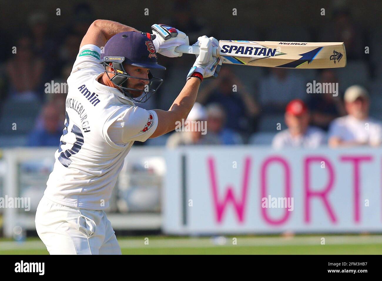 Jaik Mickleburgh in batting action for Essex during Essex CCC vs Sri ...